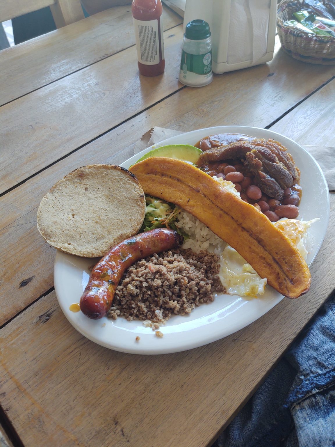 Medellin - Enchanting City of Eternal Spring - ColombiaVibe.com