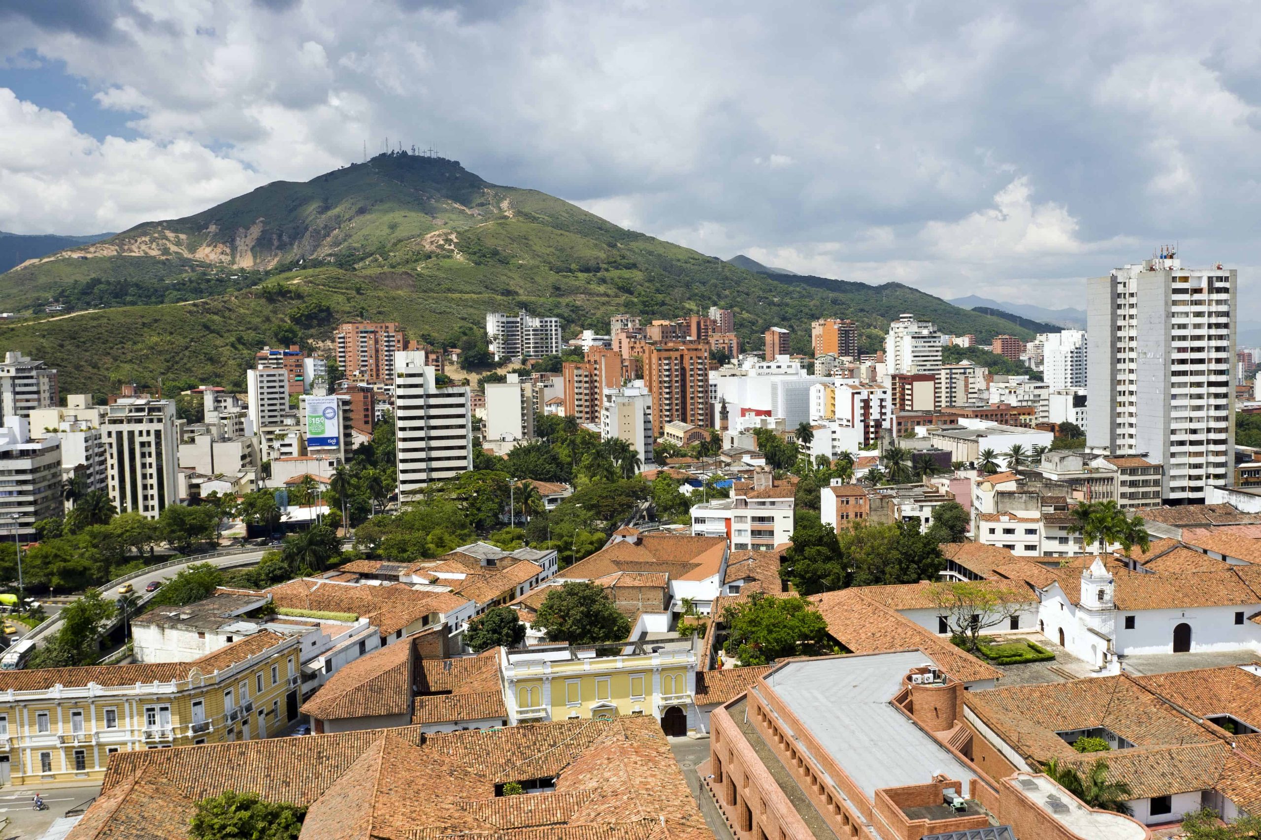 Best Neighborhoods in Colombia for Expats: 2026 Top Picks