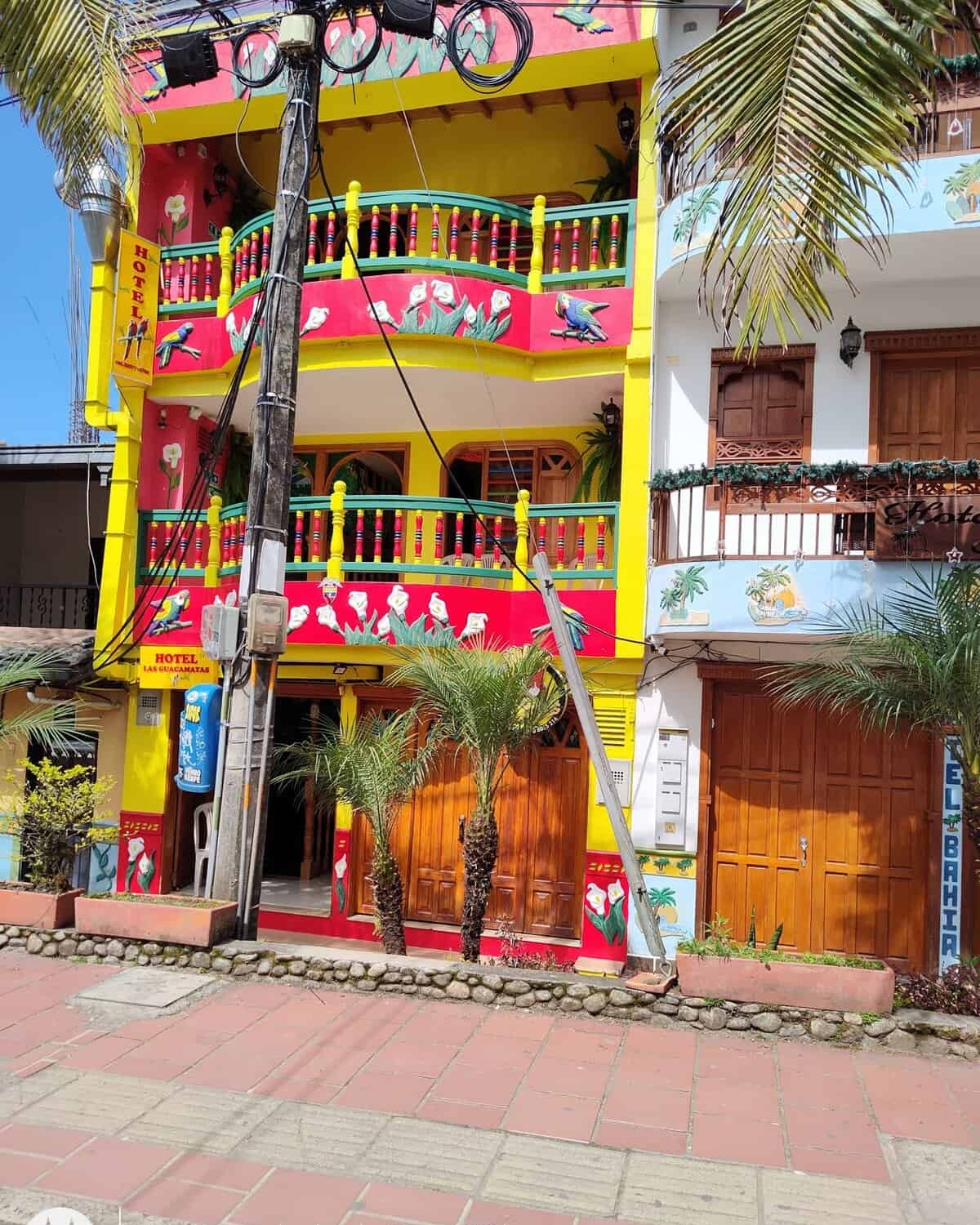Guatapé Colombia Travel Guide: El Peñol Rock, Colorful Streets & Top ...
